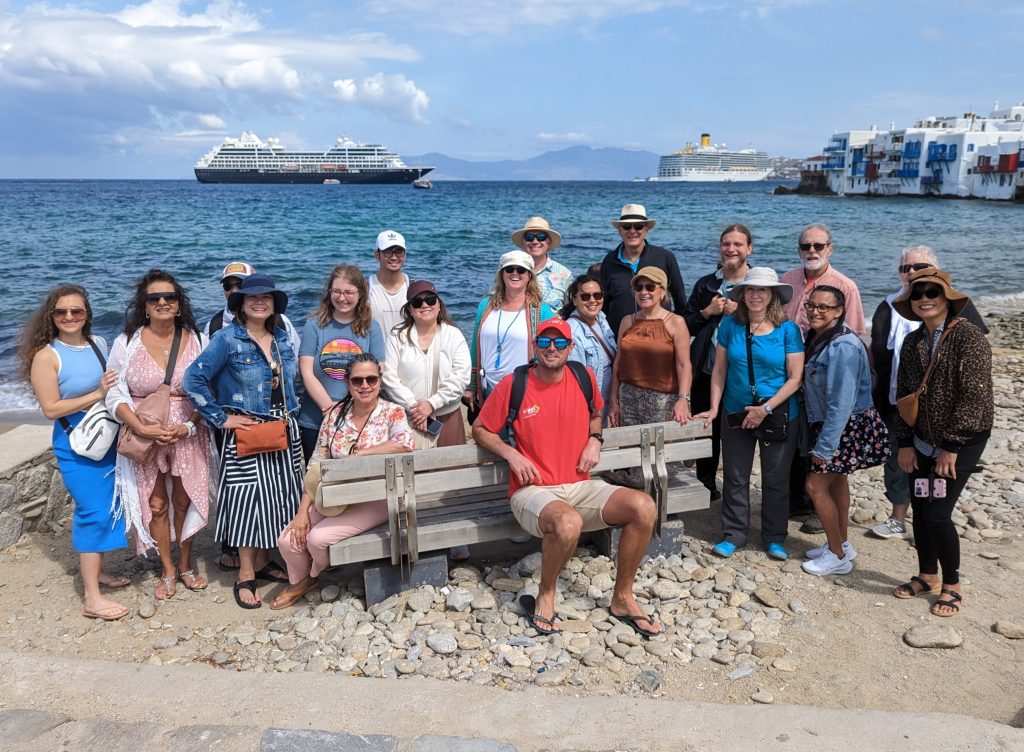 How to Book Group Tours a Comprehensive Guide